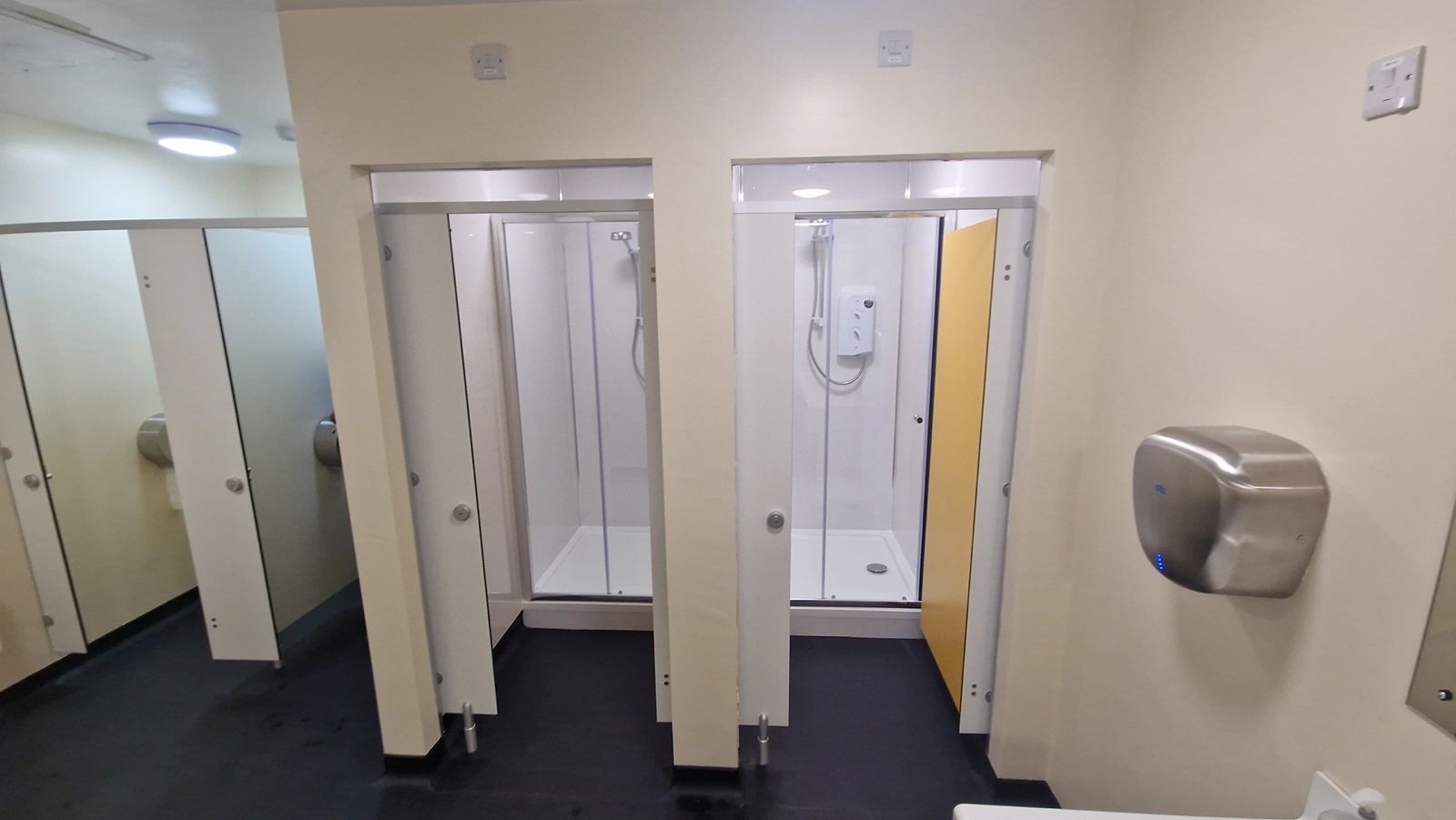 Refurbishment of 10 Count Boxing Gym | HMM & Hewitt&Carr